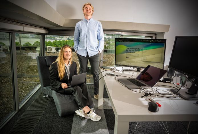 Nadat Thom wéér bedonderd werd toen hij een festivalkaartje kocht ...