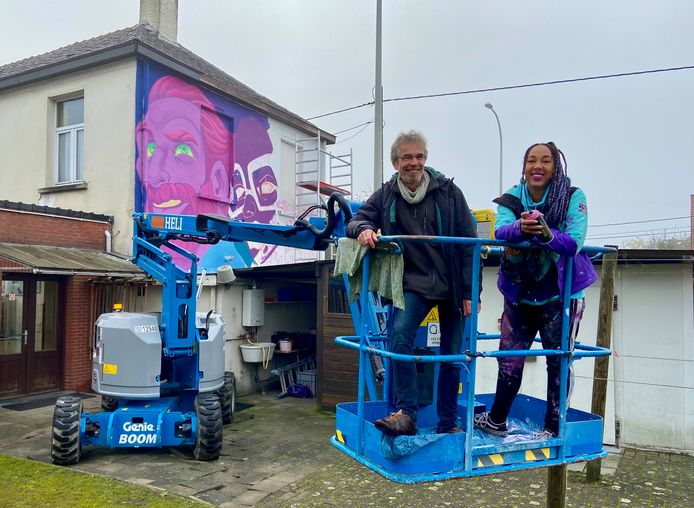 Nieuwe muurschildering in Oostmalle zet internationale solidariteit in ...