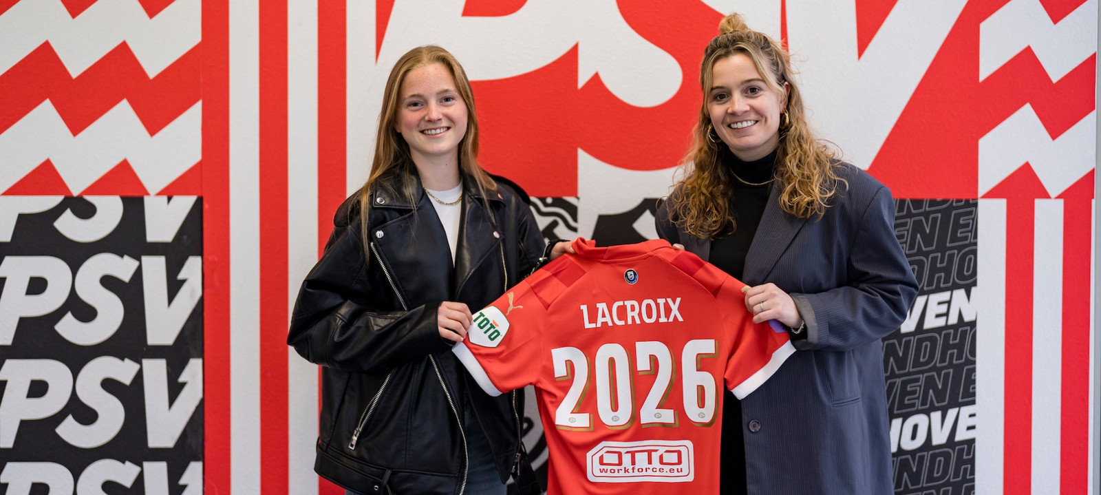 Kleindochter van oud-speler van Helmond Sport tekent eerste contract ... Kleindochter van oud-speler van Helmond Sport tekent eerste contract ...