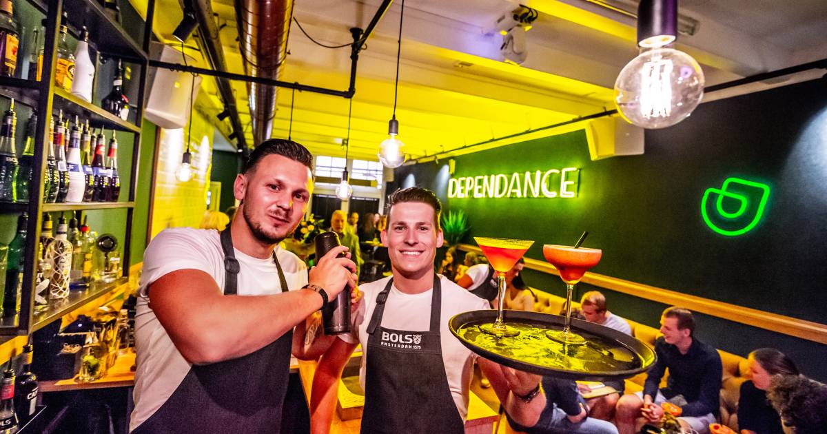 Gouda heeft nu een echte cocktailbar aan de Markt | Gouda | AD.nl