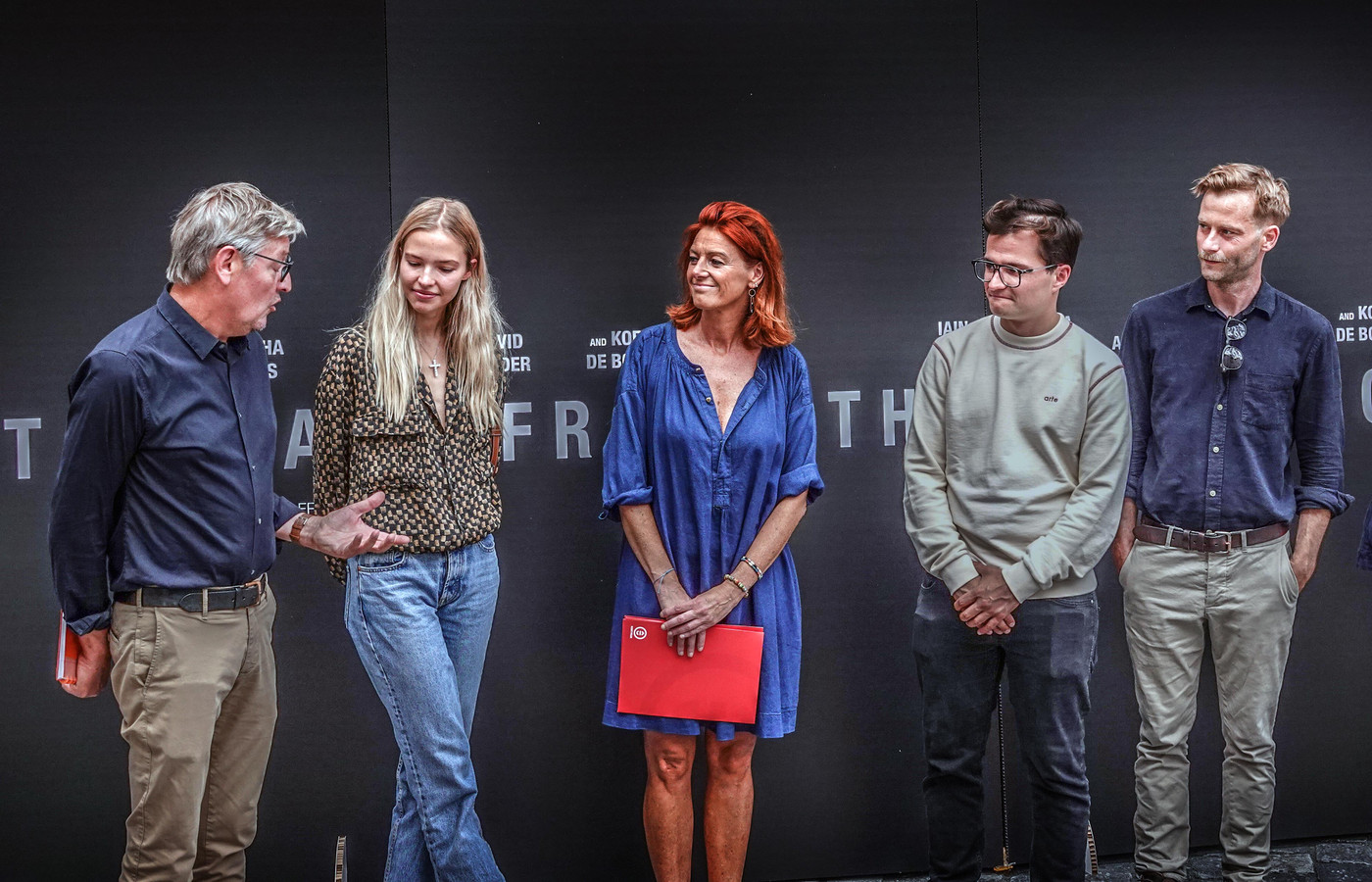 Oorlogsdrama The Last Front zet Kortrijk op wereldkaart, femme fatale ...