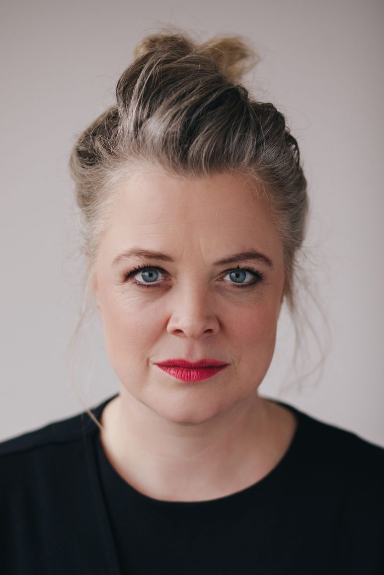 Interview met… schrijver Hanneke Hendrix | De Volkskrant Interview met… schrijver Hanneke Hendrix | De Volkskrant