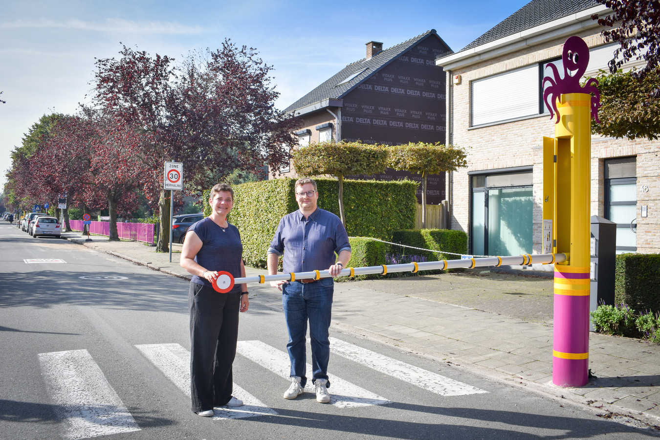 Basisschool De Blokkendoos neemt Octopuspalen met uitschuifbare bareel ...