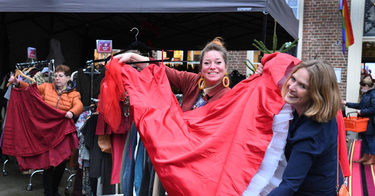 Gratis kerstoutfit shoppen voor mensen met een kleine portemonnee: het ...