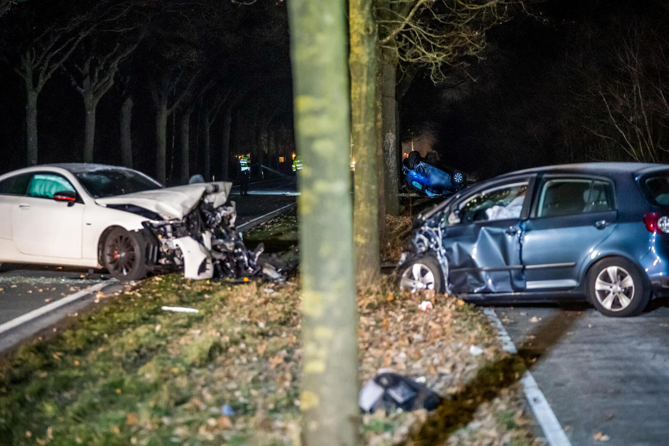 Zes gewonden bij zwaar ongeluk op beruchte weg tussen Deurne en Helmond ...