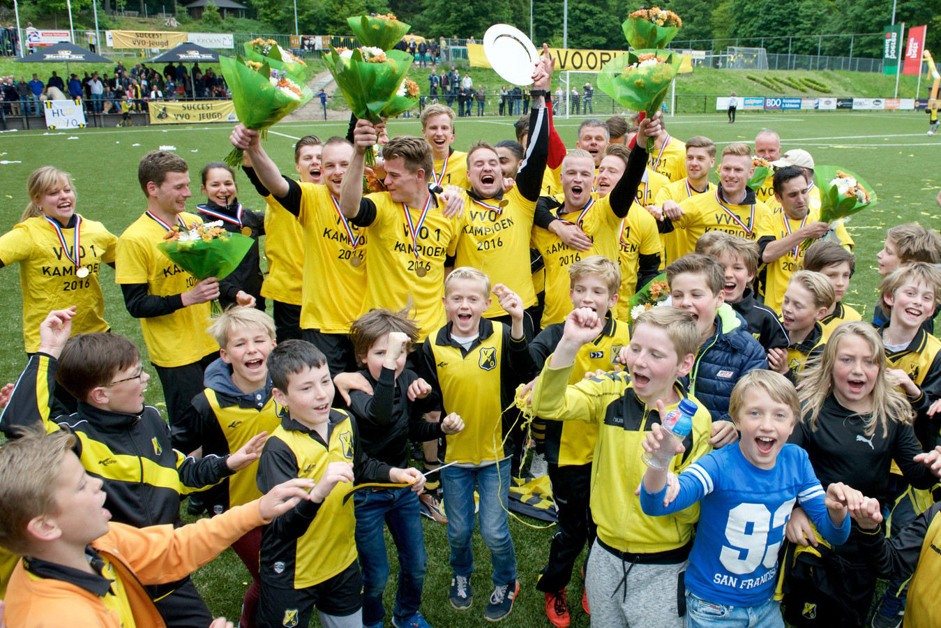 Maik Angenent, voetbalgekke trainer van RKHVV: ‘Op vader/dochterdag ...