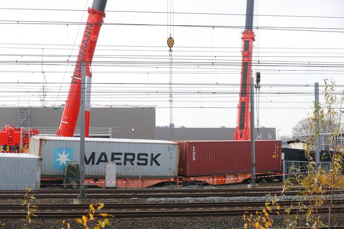 Goederentrein ontspoord in Eindhoven, treinen rijden weer | Eindhoven ...