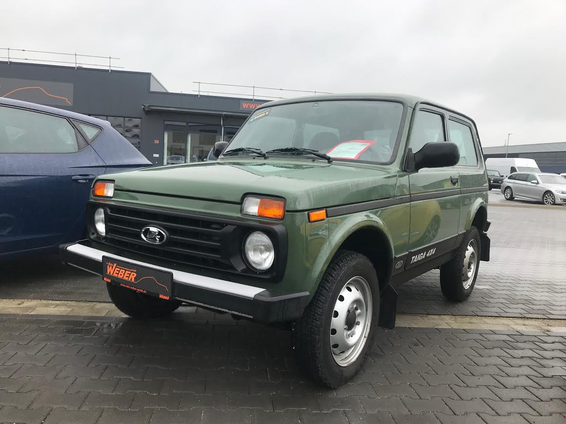 Waarom deze nieuwe auto in Duitsland 11.990 euro kost en hier een halve ...