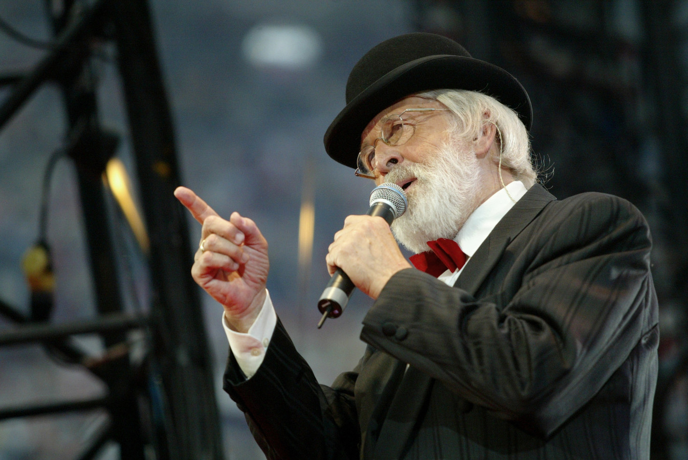 Pierre Kartner (87), bekend als Vader Abraham, overleden | Foto ... Pierre Kartner (87), bekend als Vader Abraham, overleden | Foto ...