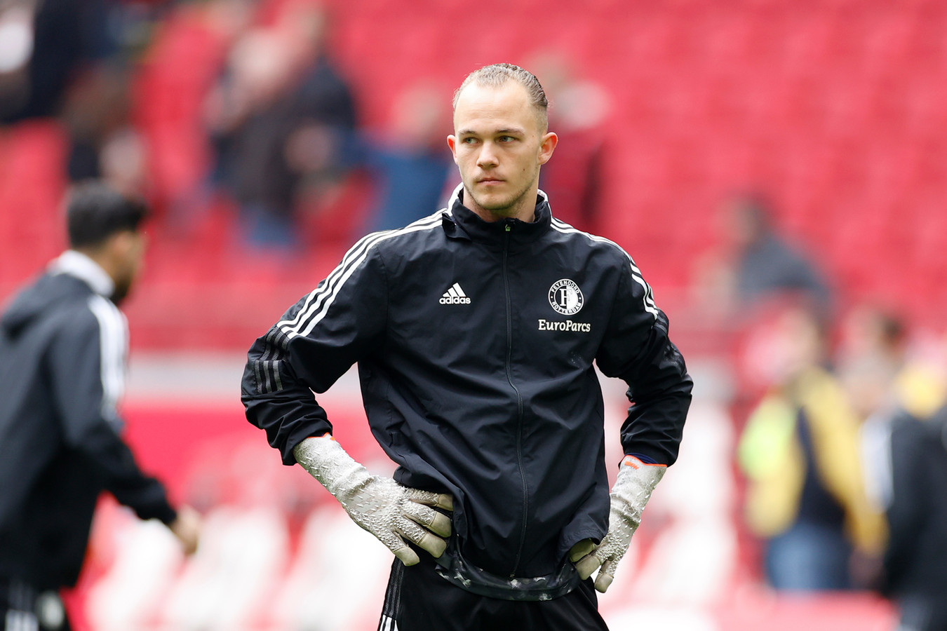 NAC neemt Tein Troost over van Feyenoord en wil concurrentie onder de ...