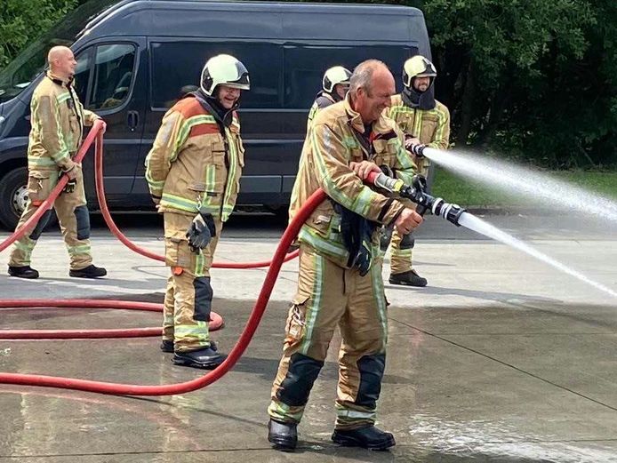 Brandweerman Paul Gysels voert laatste interventie uit voor pensioen ...