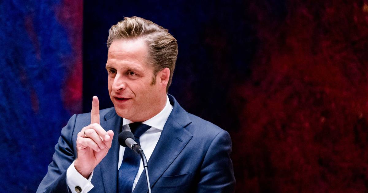 Minister De Jonge: ‘Bepaalde regels gelden wellicht langer voor mensen ...