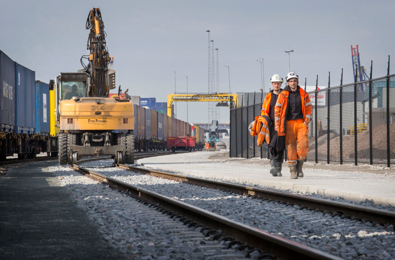 Meer treinen op Moerdijk dankzij nieuwe spoorterminal: ‘Sinds de ...