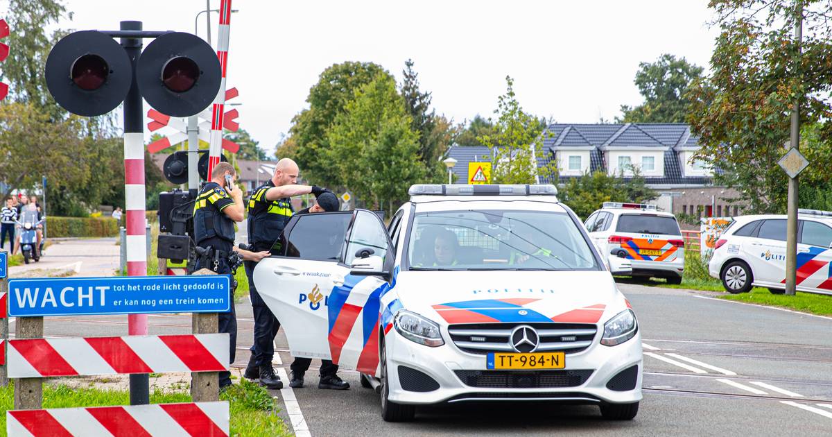 Commotie door politie-actie in Zwolle Zuid: helikopter in de lucht en ...