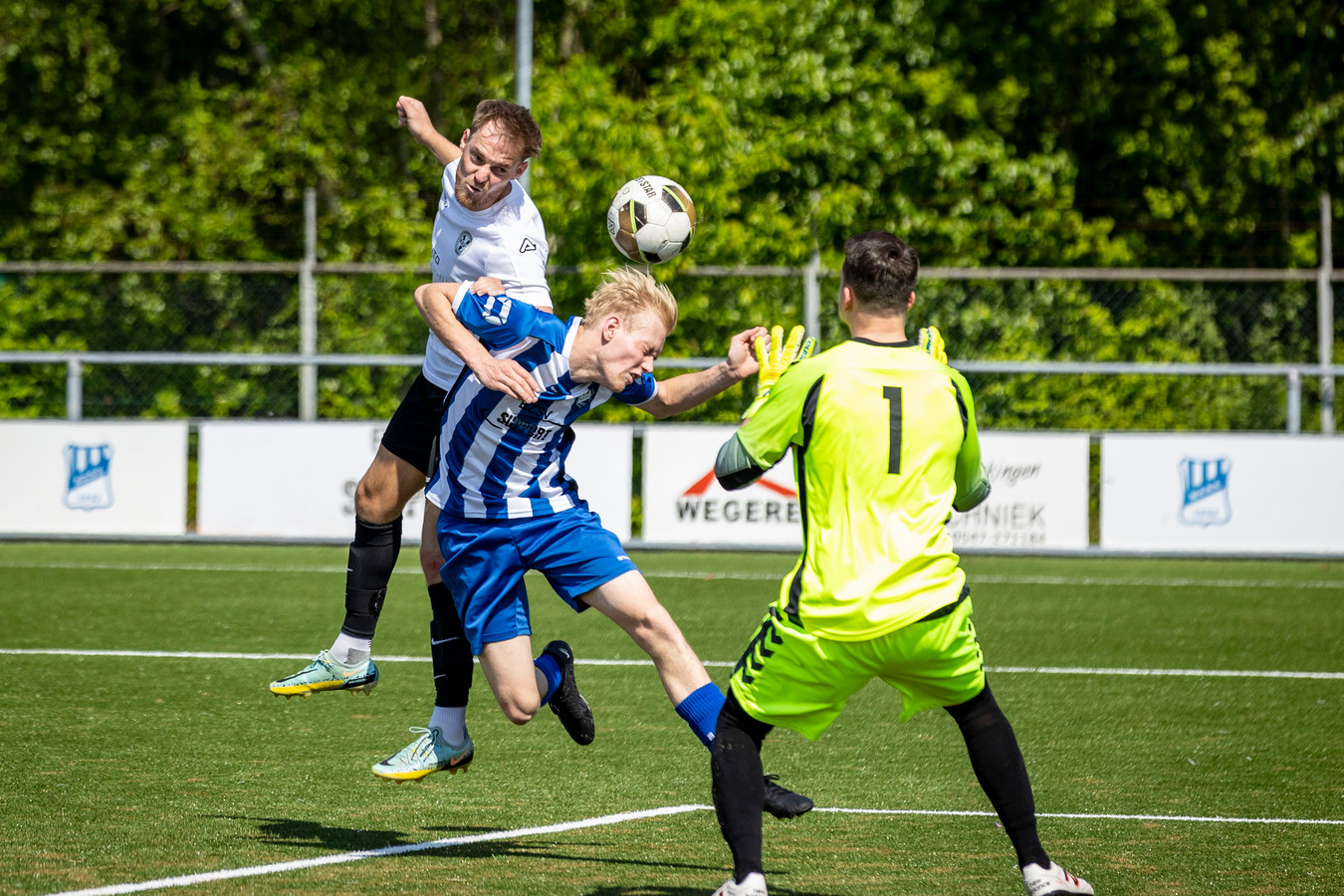 ASV’57 heeft kampioensschaal al met een hand vast | Foto | destentor.nl