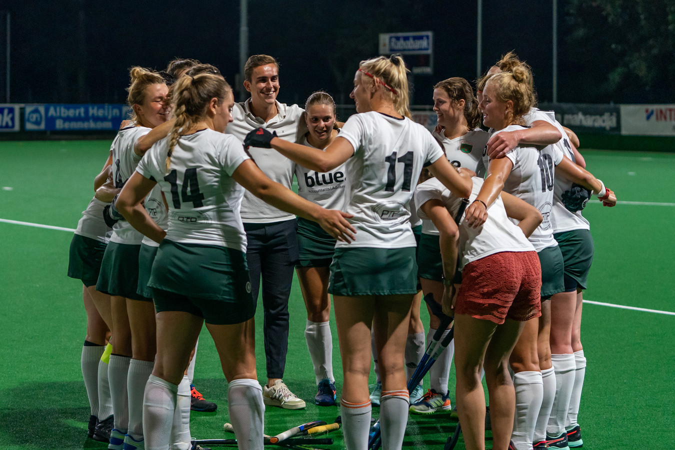 Bij de hockeysters van Civicum staat nu een voetballer uit Veenendaal ...