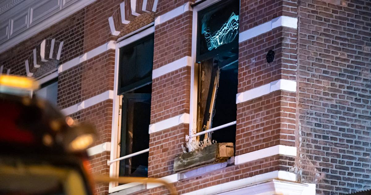 Twee explosies in één nacht, beide gevolgd door brand | Explosies in ...