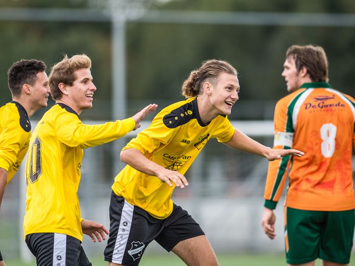 Uitslagen amateurvoetbal editie Zwolle | Amateurvoetbal | destentor.nl