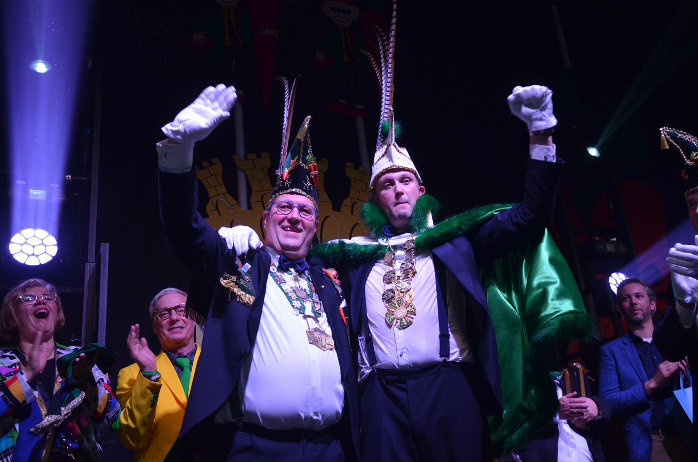 Ninove heeft met prins Stephanie na drie jaar nieuwe prins carnaval ...