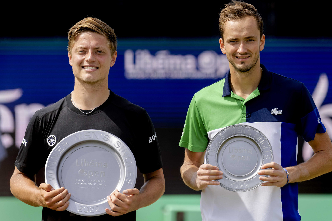 Tim van Rijthoven zorgt voor enorme sensatie met zege op Daniil ...