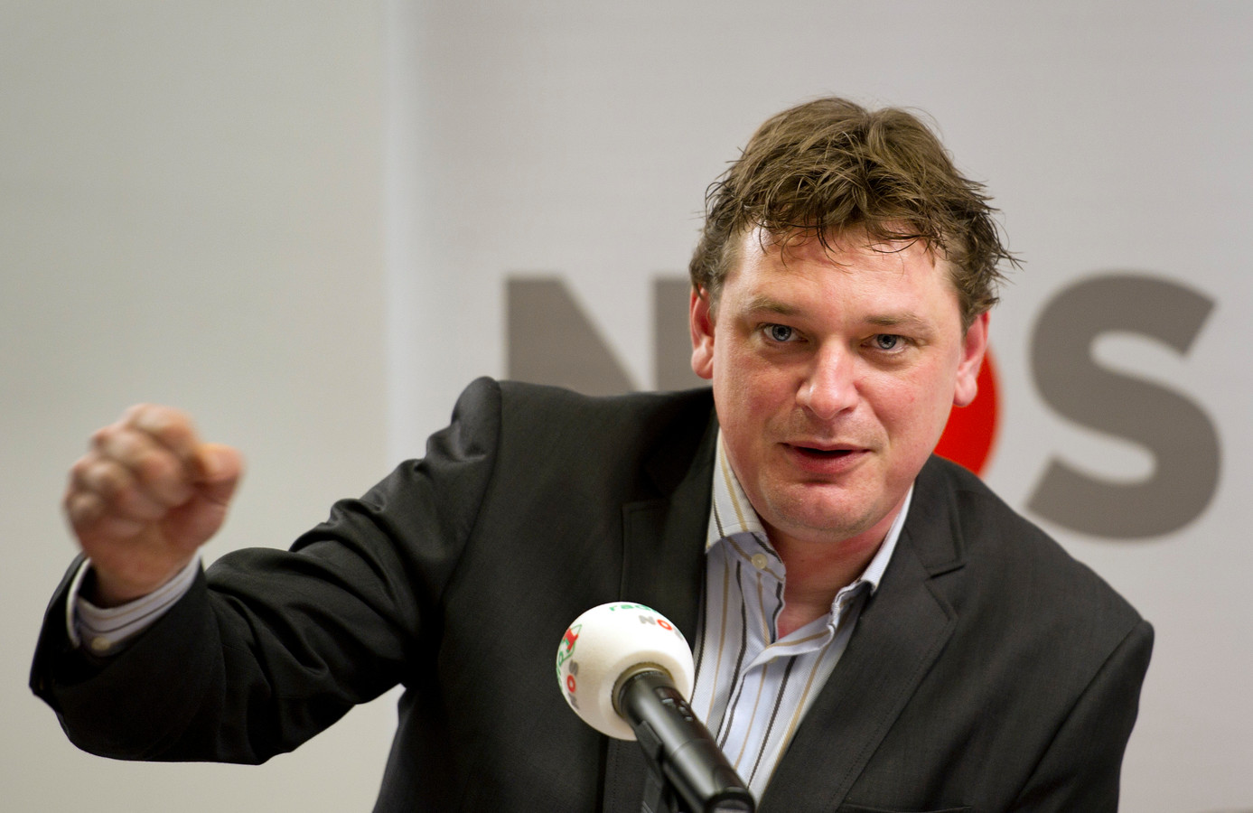 Joost Vullings over vertrek bij NOS: Ik verlaat de politieke boyband | Foto | AD.nl