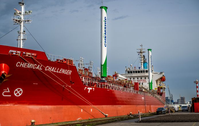 Capelse rederij heeft wereldprimeur te pakken: zeetanker vaart met ...