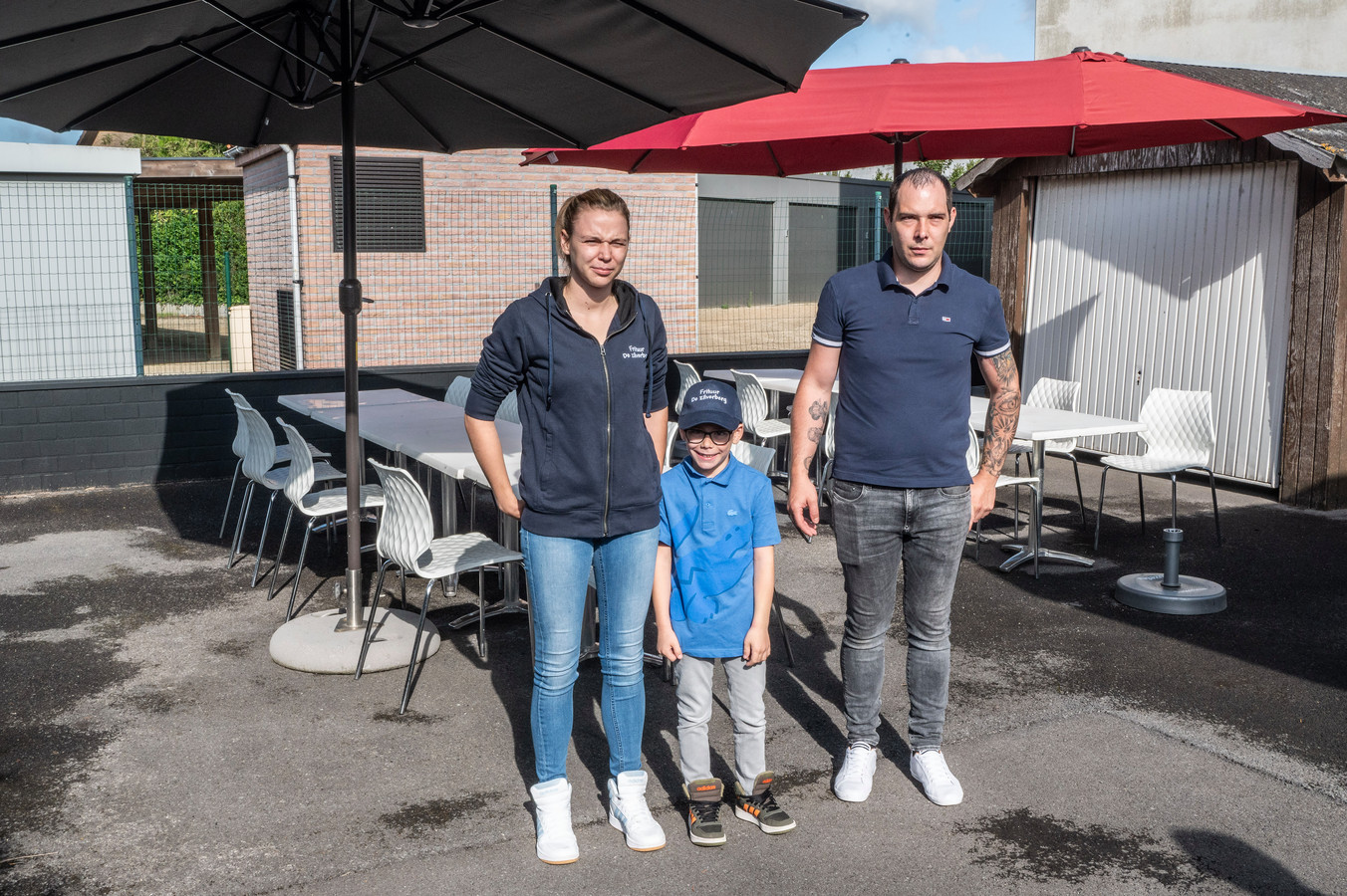 NET OPEN. Bieke en Jens heropenen volgende week Frituur De Zilverberg ...