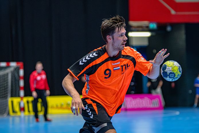 Voormalig handbalinternational Nick de Kuyper keert bij PSV terug uit ...