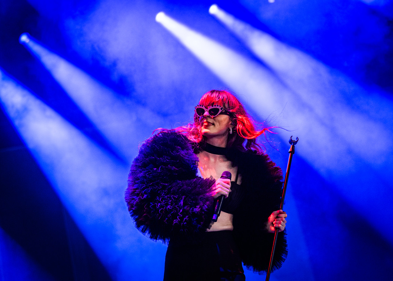 Merol, Noordkaap en Pommelien Thijs zakken af naar Genk On Stage | Foto ...