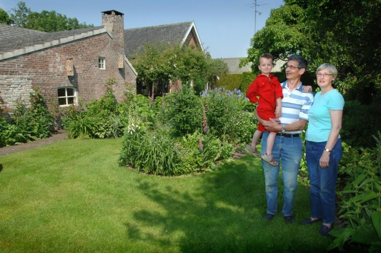 Oases van groen tussen dijk, vaart en zandschel | Foto | bndestem.nl