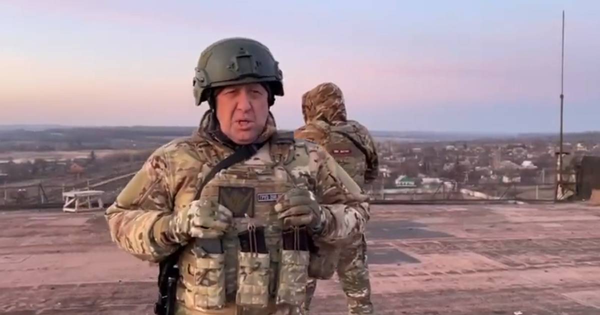 Le groupe Wagner a commencé à transférer à l'armée russe ses positions ...