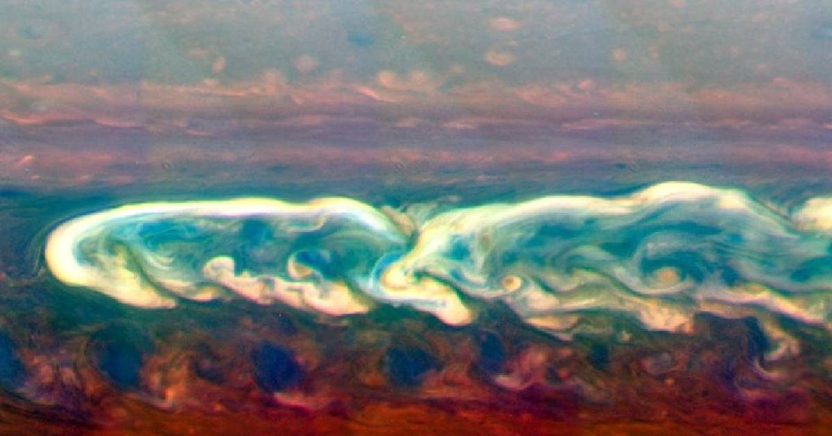 Gigantische storm op Saturnus 'eet eigen staart op' | Wetenschap | ed.nl