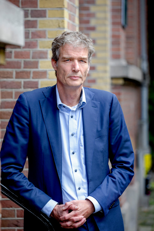 Orde legt advocaten Ficq, Franken en Meijering spreekverbod op over ...