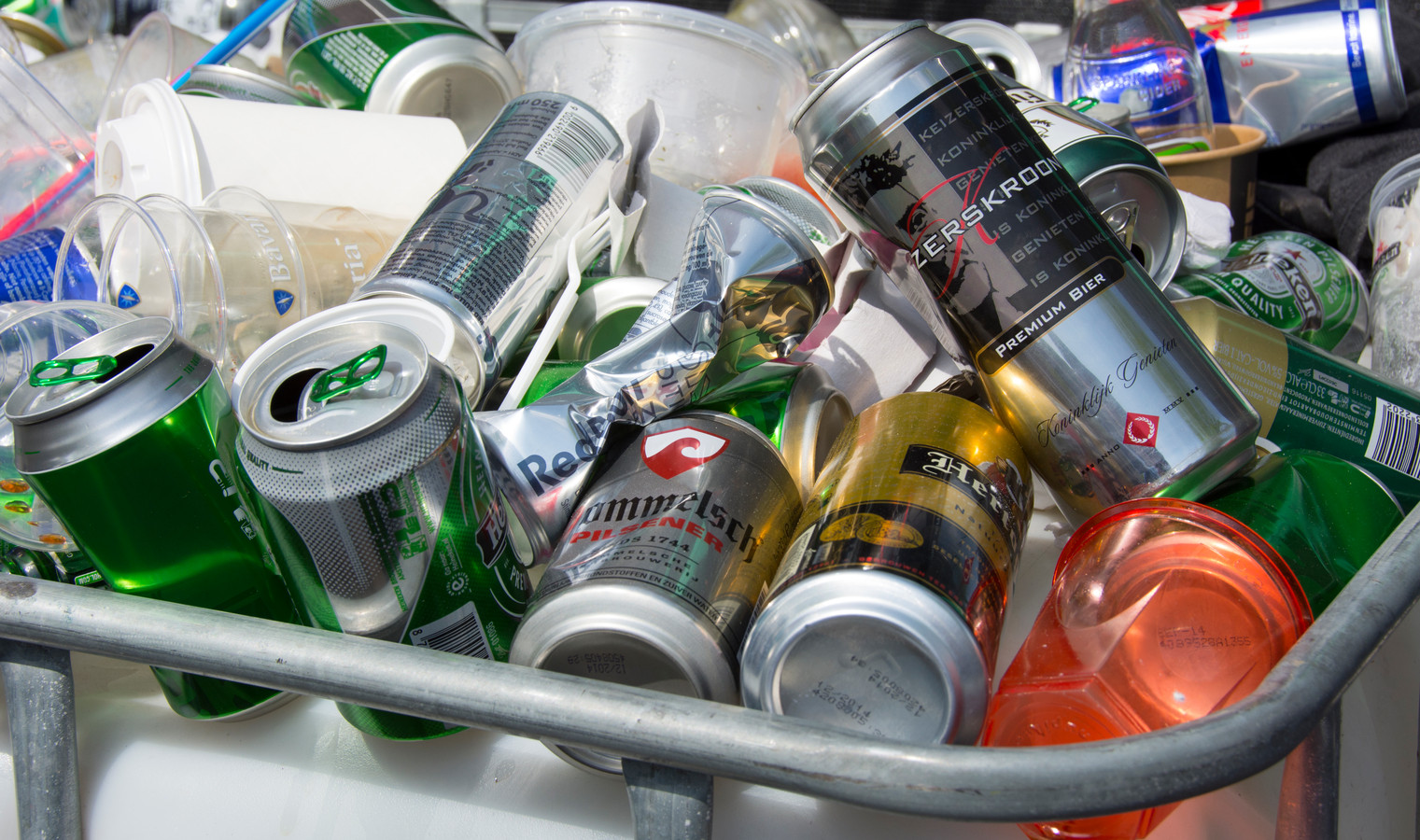 Na statiegeld op blik volgt ook statiegeld op drankpakken en glas ...