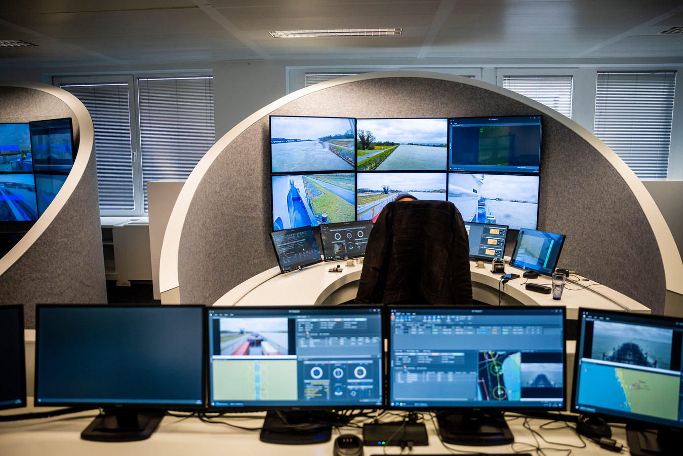 Schepen besturen vanop afstand: unieke, Vlaamse technologie zet stap ...