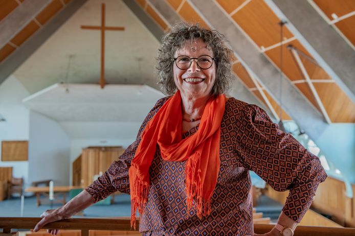 Predikant Jacqueline neemt afscheid in West-Zeeuws-Vlaanderen: ‘Kerk ...