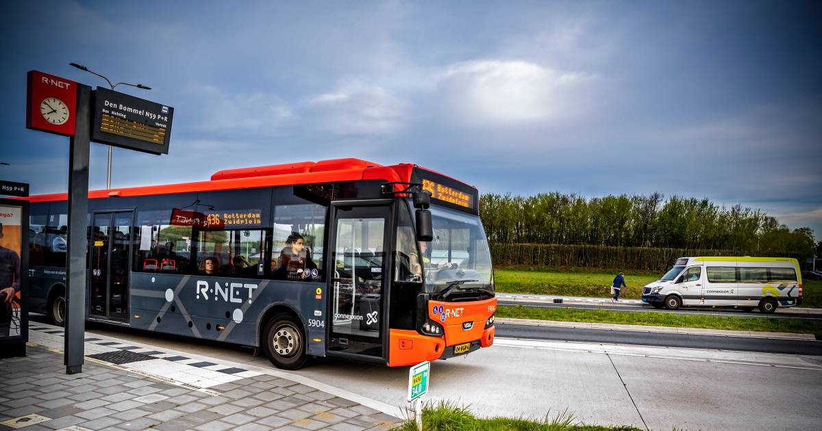 OV-reizigers in Zuid-Holland turen straks naar nieuwe informatieborden ...