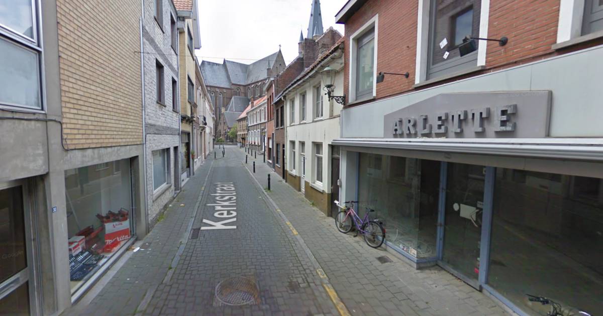 Kerkstraat drie dagen afgesloten | Eeklo | hln.be