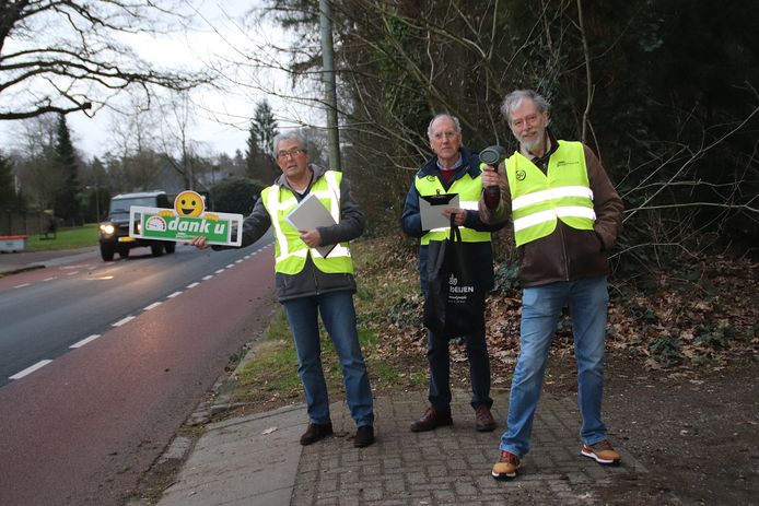 Inwoners van Ermelo nemen heft in eigen handen: ‘Ze rijden 125 kilometer per uur’ | Ermelo ...