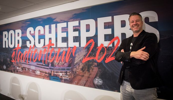 Philips Stadion binnen tien uur 22 keer uitverkocht door cabaretier Rob ...