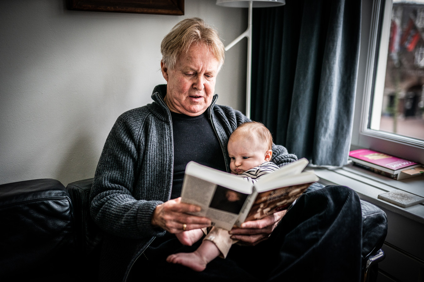 Schrijver Thomas Rosenboom (67) is vader geworden, en een ander mens ...