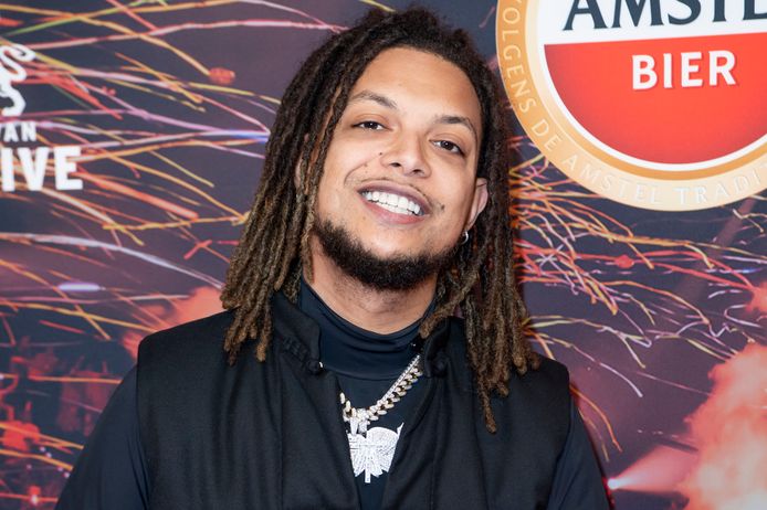 Ronnie Flex komt in juni met biografie: ‘Zo enthousiast dat dit ...