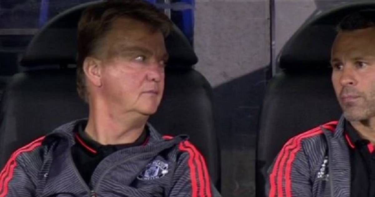 "Ryan, ik denk dat we nog een spits nodig hebben" | Buitenlands Voetbal ...