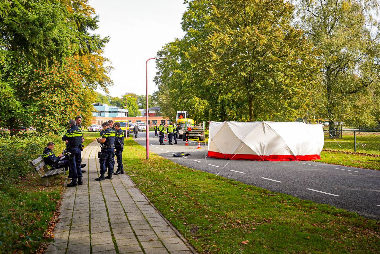 Slachtoffer van fatale aanrijding in Wolfheze is 32-jarige vrouw uit ...