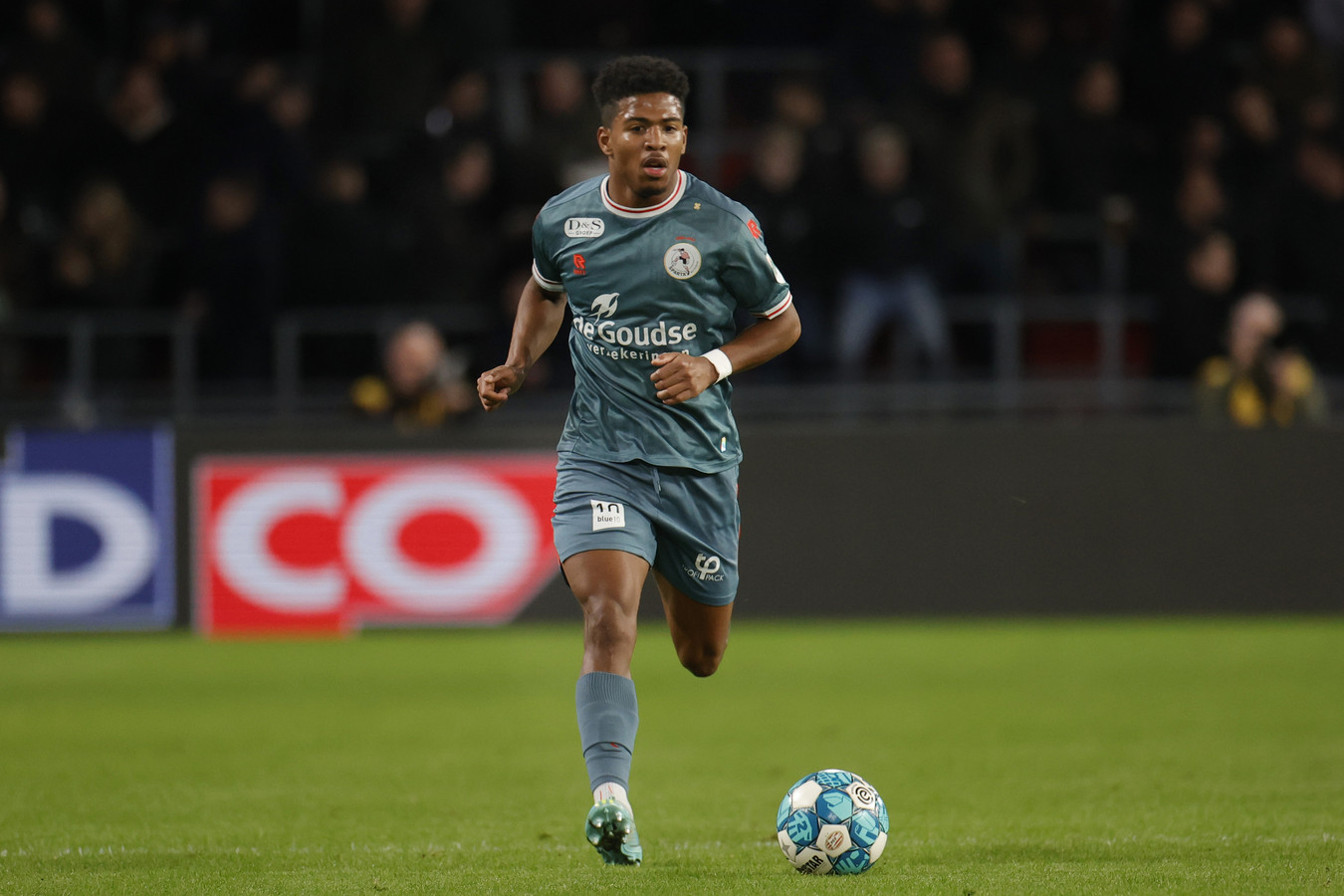 PSV en Sparta nemen na het seizoen definitief besluit over verhuurde ... PSV en Sparta nemen na het seizoen definitief besluit over verhuurde ...