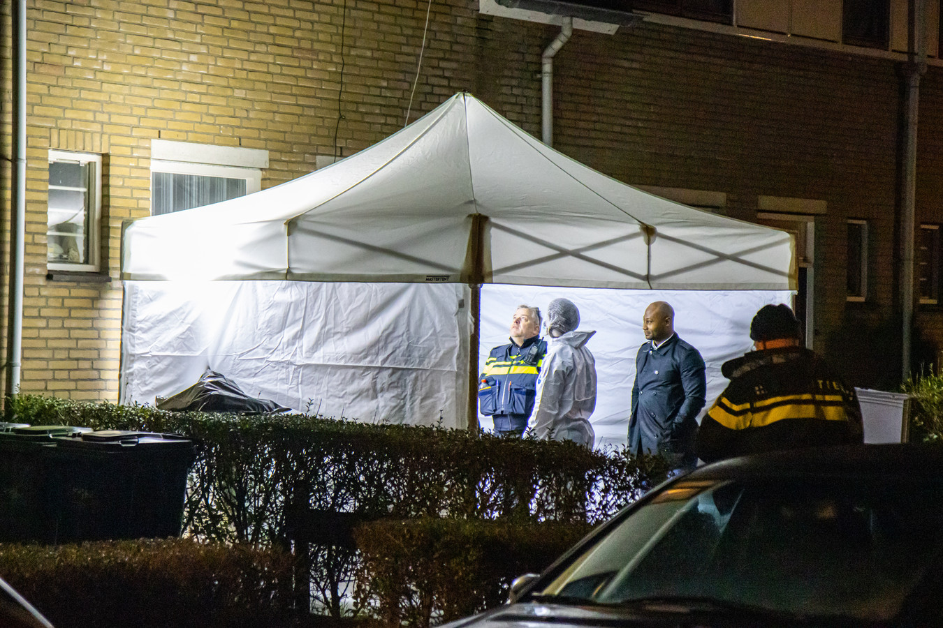 Vrouw om het leven gebracht in eigen woning: ‘Het gillen van haar ...