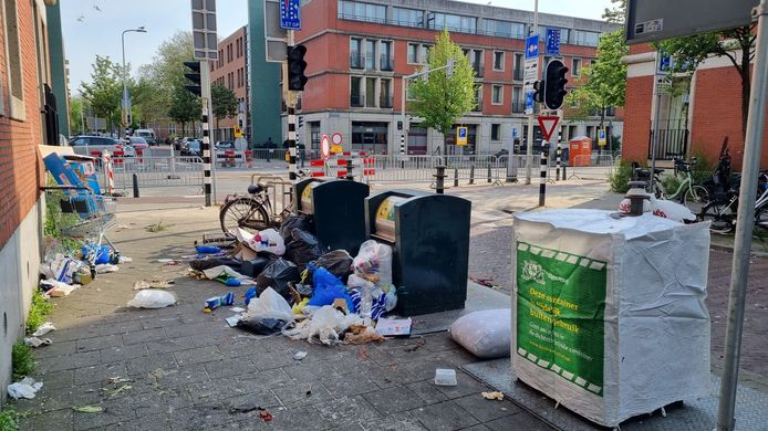 Verontwaardiging over troep op straat na afsluiting Vaillantlaan ...