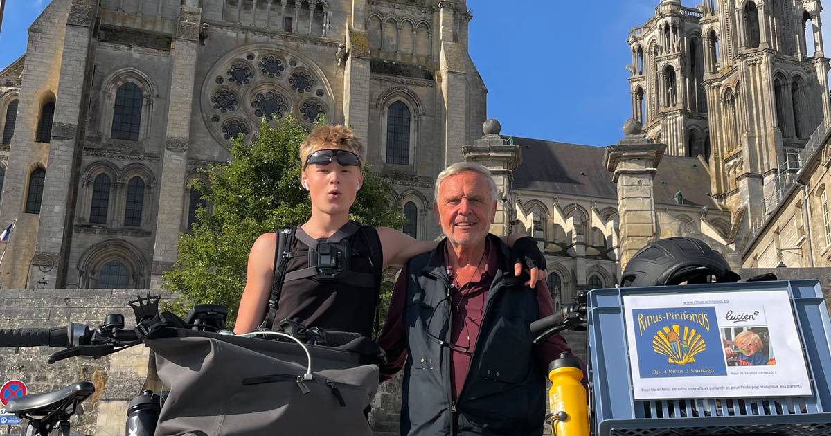 Opi en oudste broer fietsen caminos van Compostella voor Rinus Pini ...