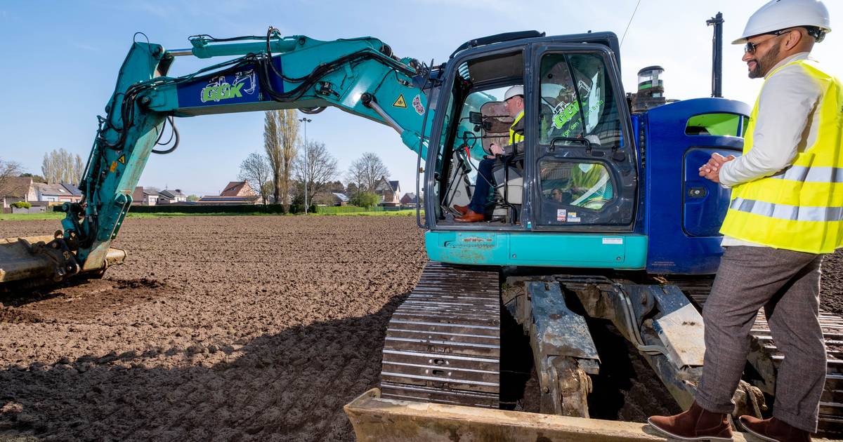 Graafwerken achter sporthal Kouter gaan van start: “Over een jaar wordt ...