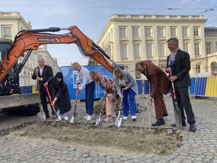 La place Royale va devenir une zone piétonne à 85%: début des travaux ...